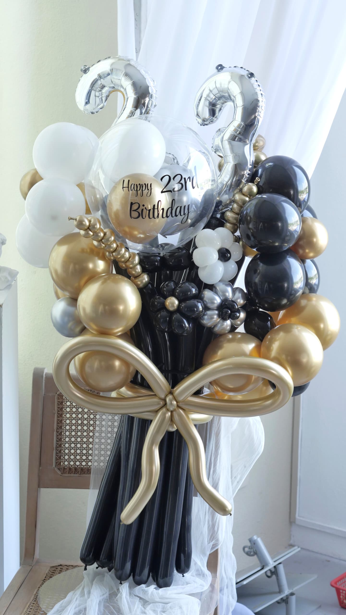 Eclipse | Black Gold – Baba Balloon